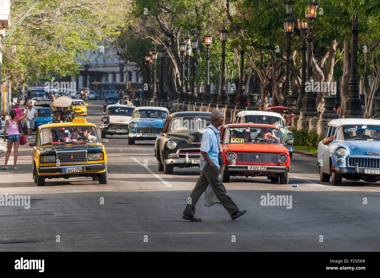 Havana Traffic High Resolution Stock Photography and Images - Alamy