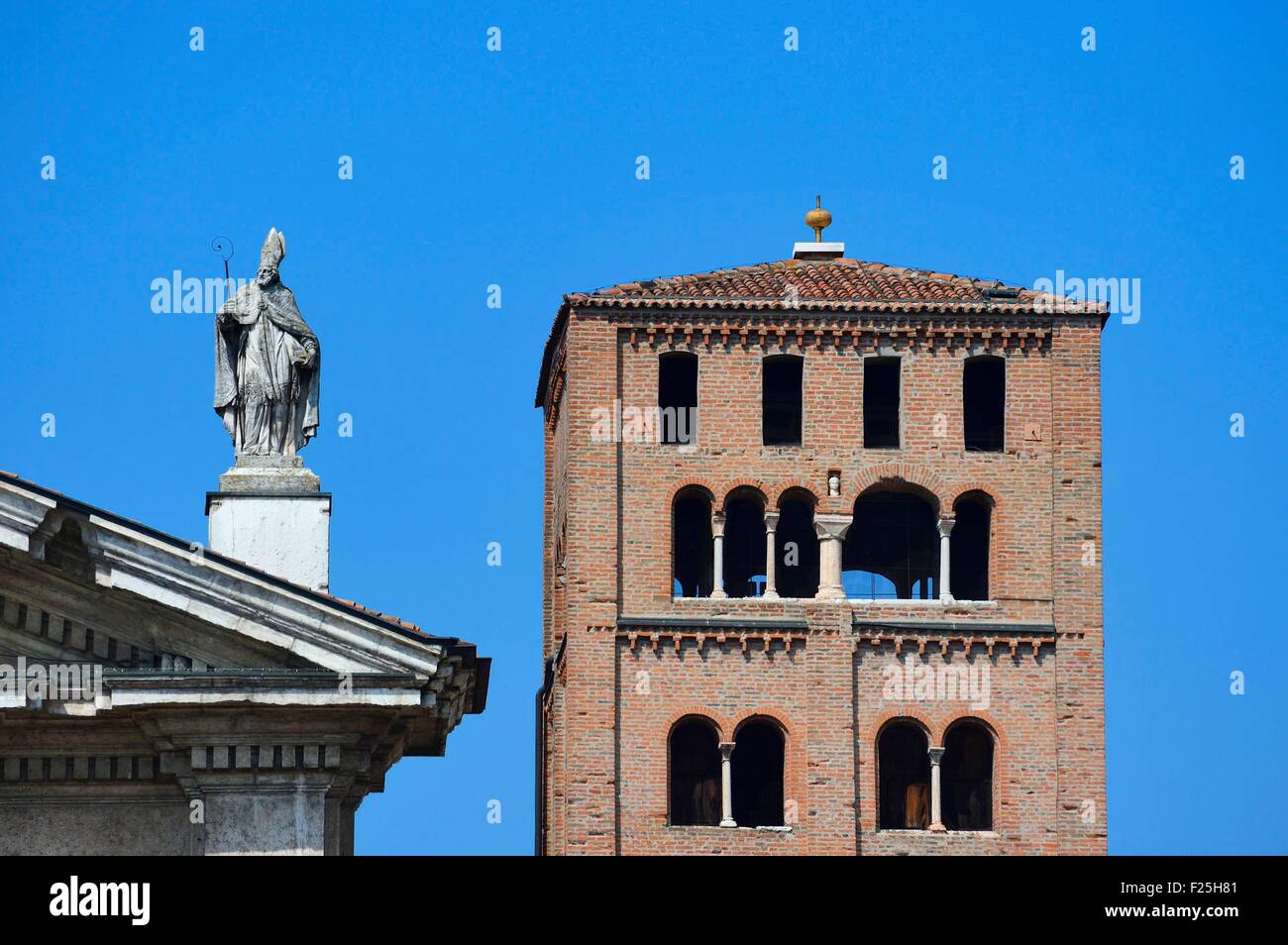 Italy, Lombardy, Mantua, the Duomo (cathedral), piazza Sordello Stock ...