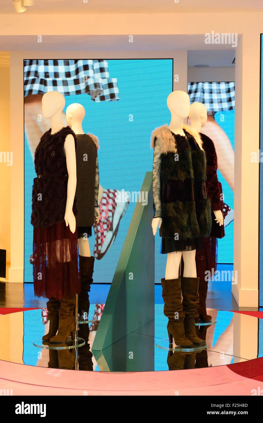Italy, Lombardy, Milan, Fashion Quadrilateral Stock Photo - Alamy