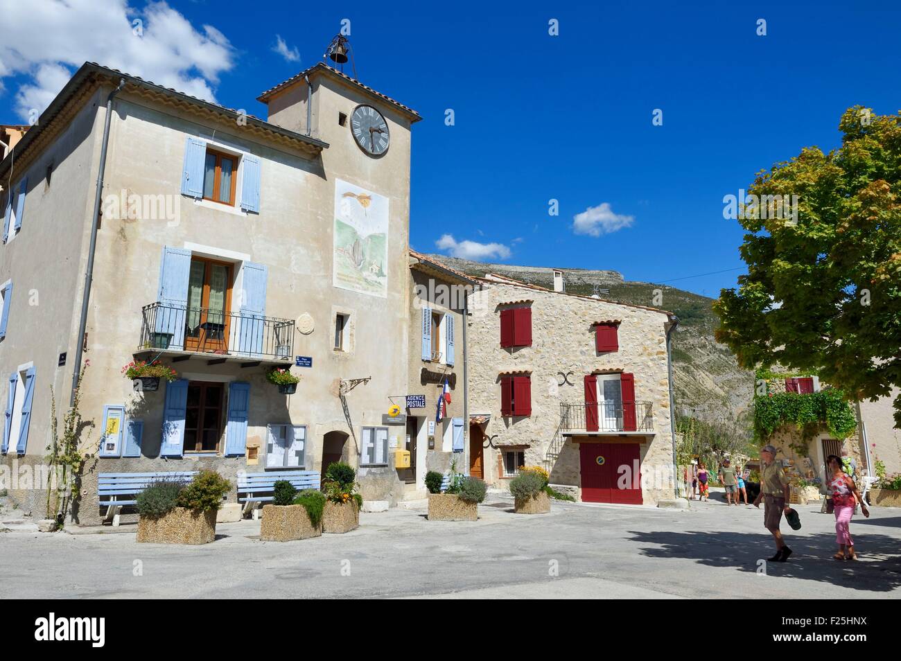 Village rougon verdon verdon regional hi-res stock photography and ...