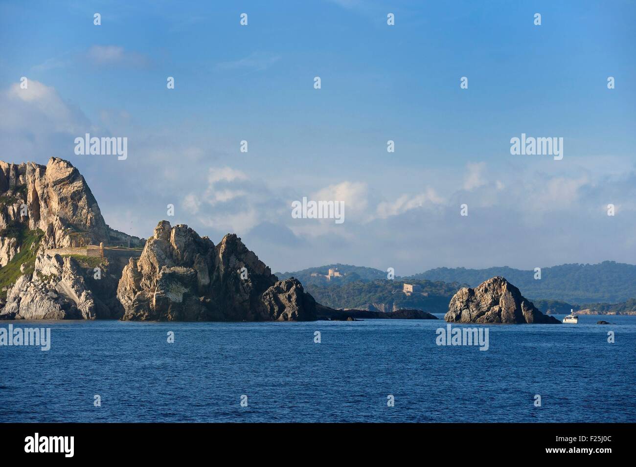 Iles medes hi-res stock photography and images - Alamy