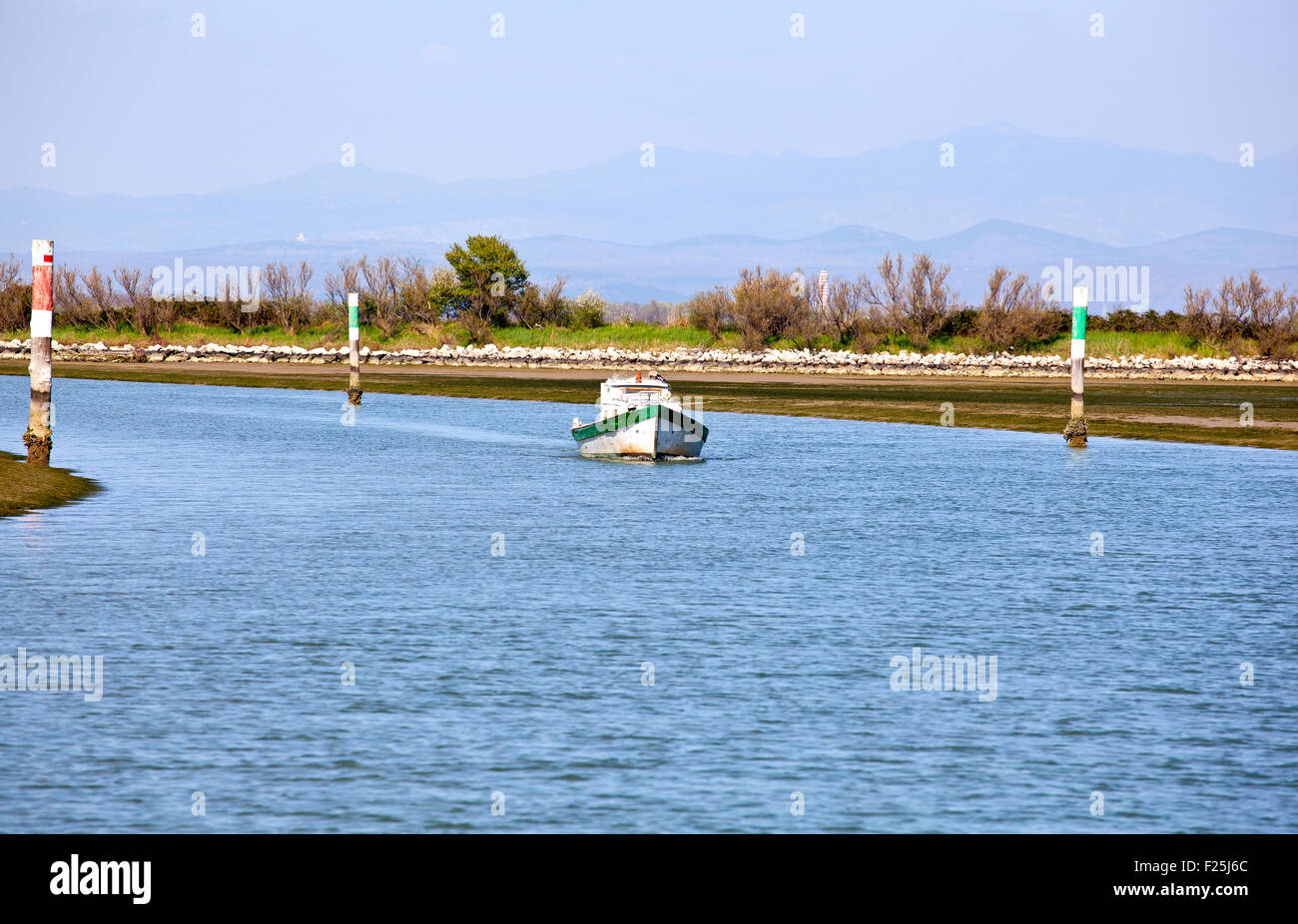 Old boat, Grado Lagoon - Italy Stock Photo - Alamy
