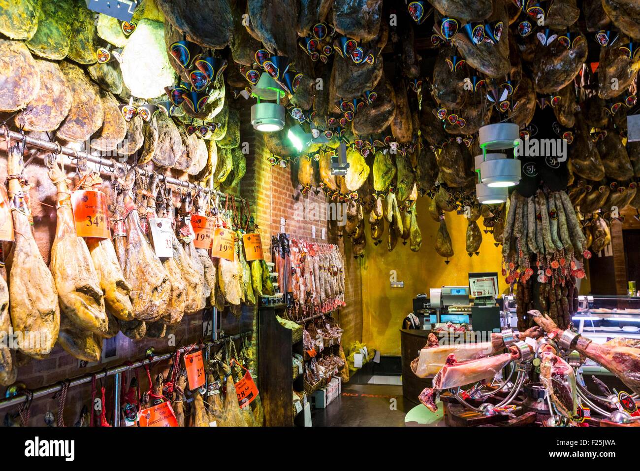 Spain, Madrid, district las Huertas, Hams store Stock Photo - Alamy