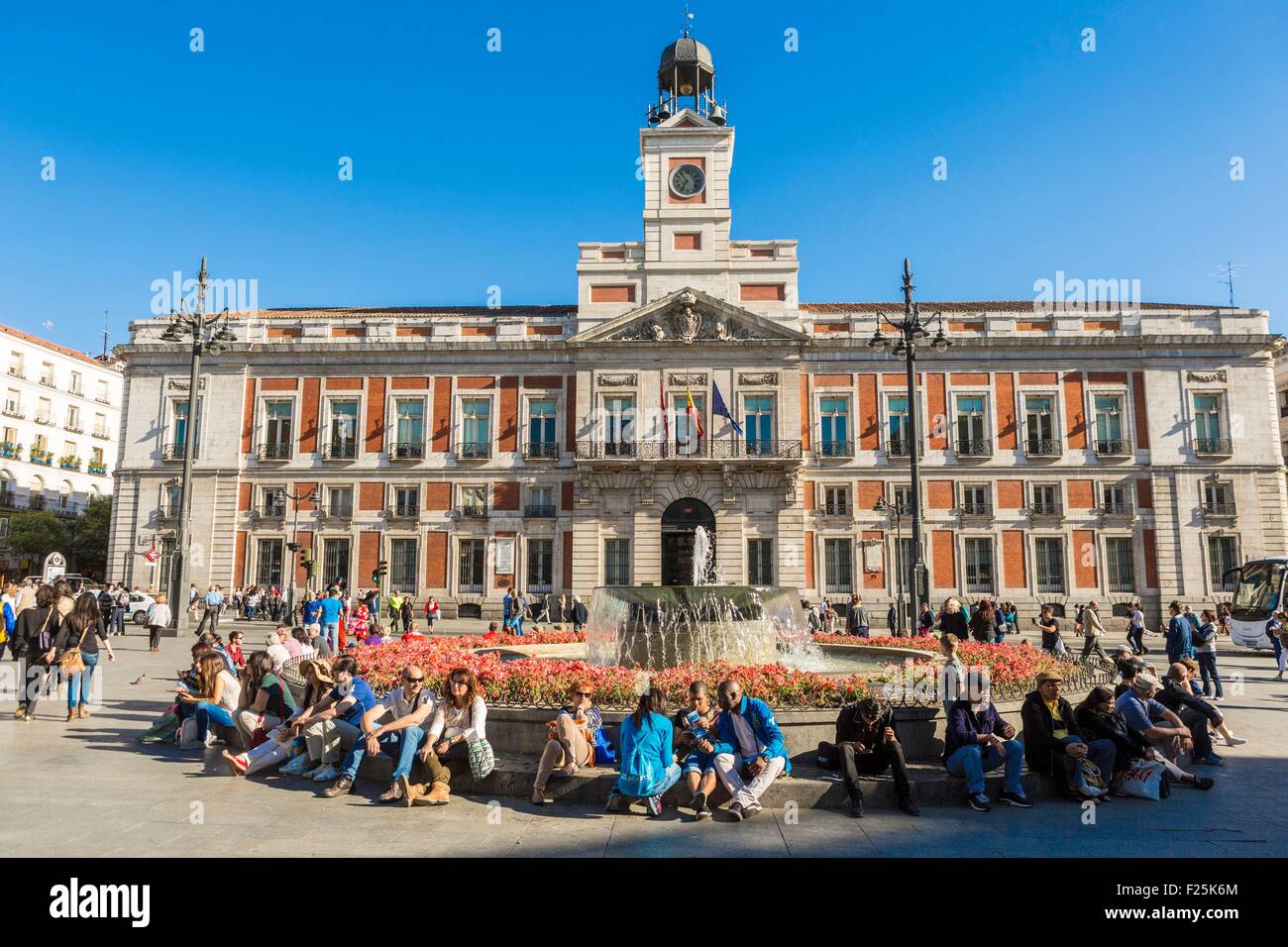 Spain, Madrid, Sol district, the Puerta del Sol Stock Photo - Alamy