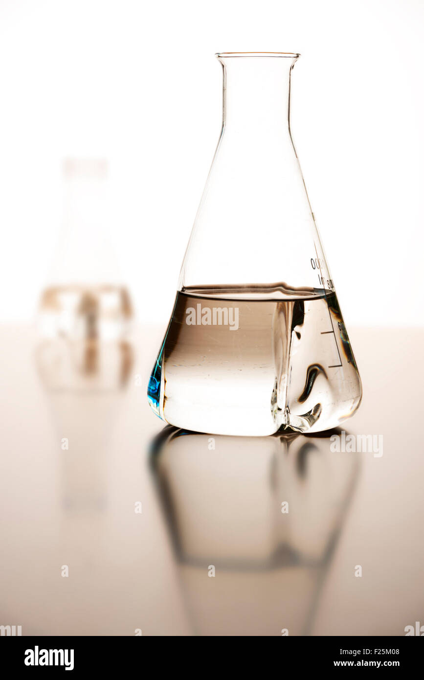 Chemical measuring hi-res stock photography and images - Alamy