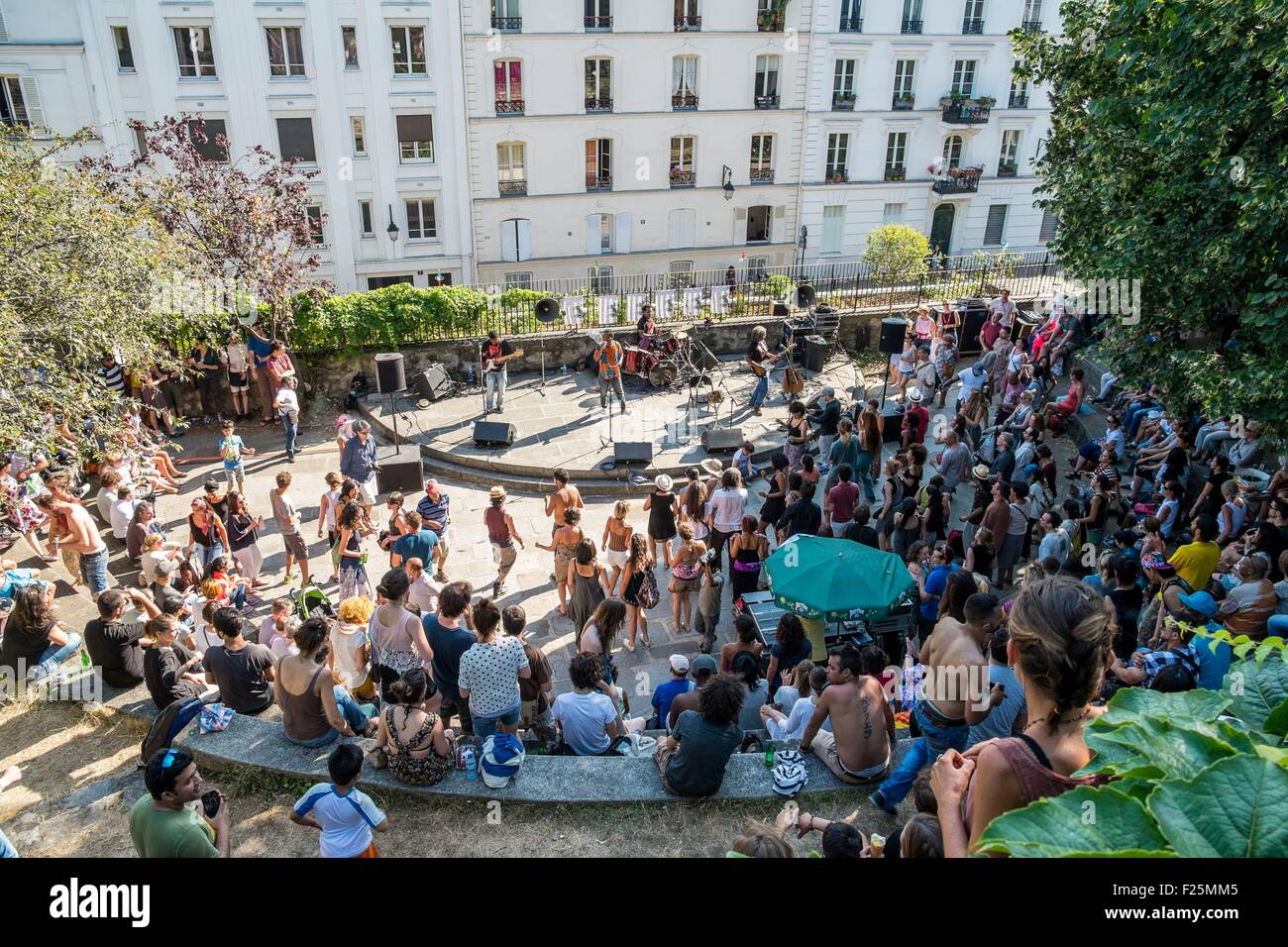 France, Paris, Montmartre district, outdoor live concert Stock Photo ...