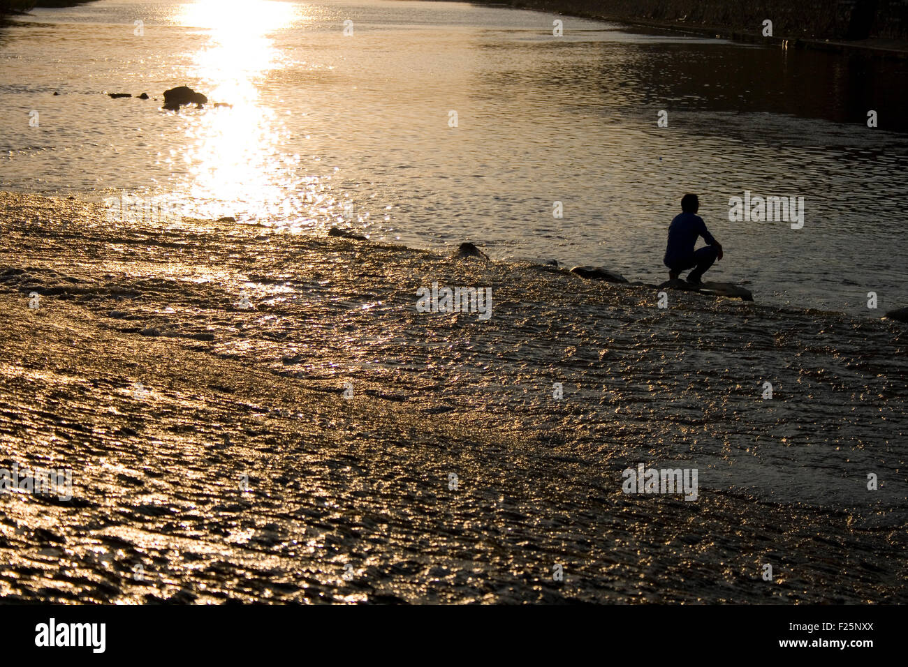 Florence water hi-res stock photography and images - Alamy