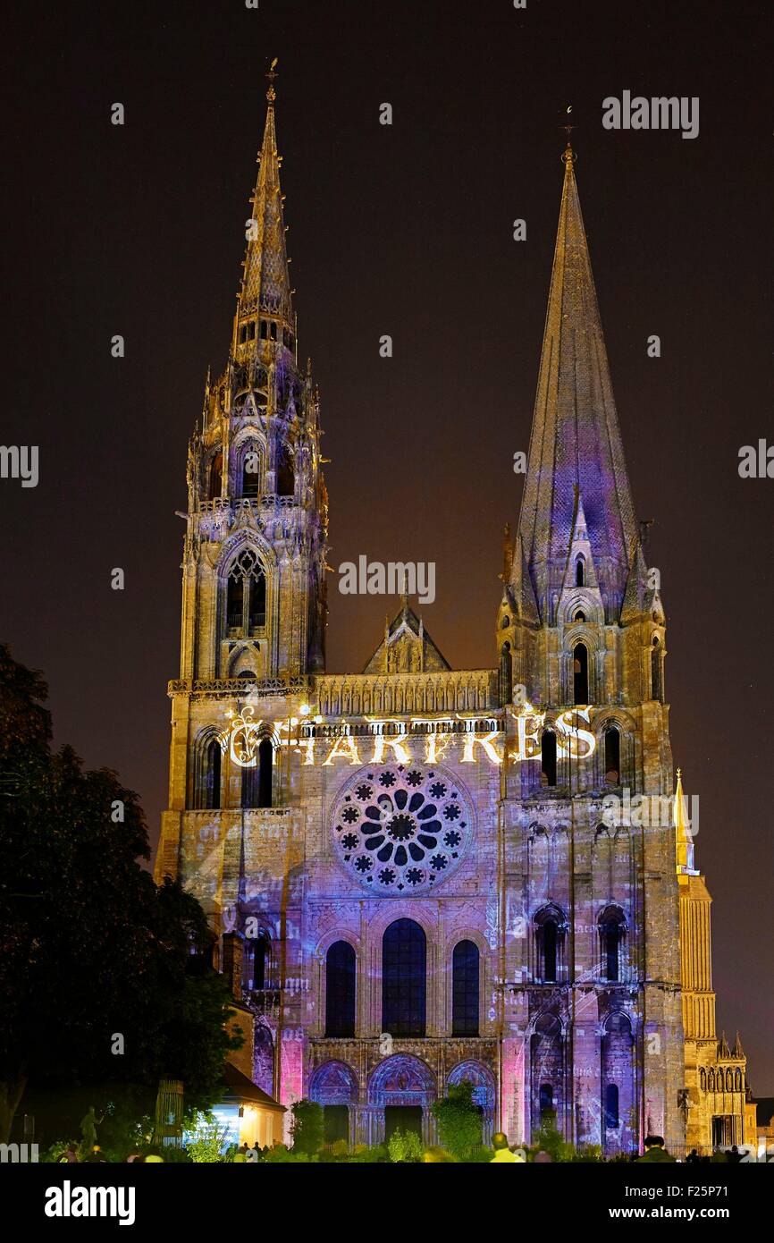 Chartres cathedral facade hi-res stock photography and images - Alamy