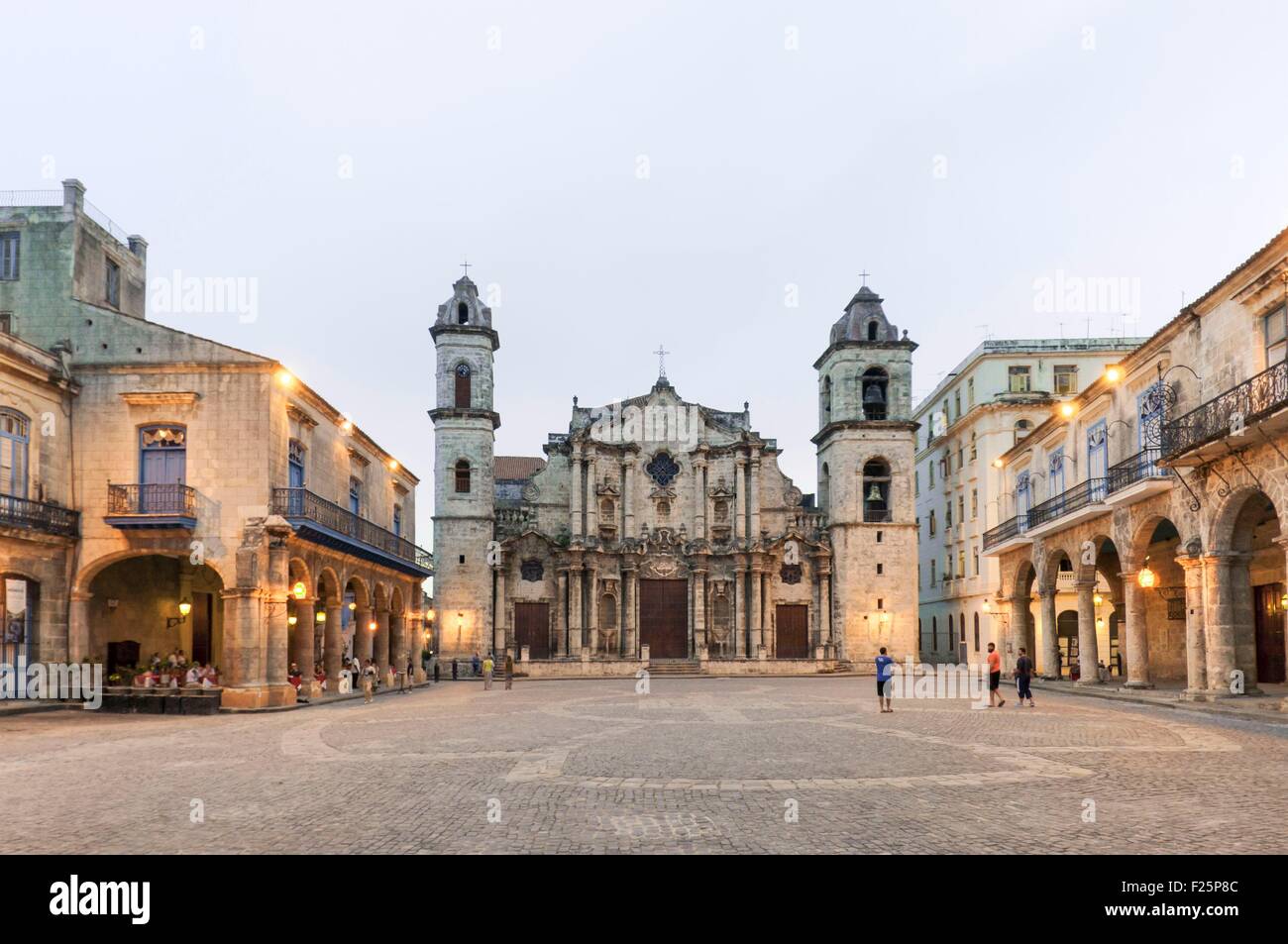 Catedral de la virgen hi-res stock photography and images - Alamy