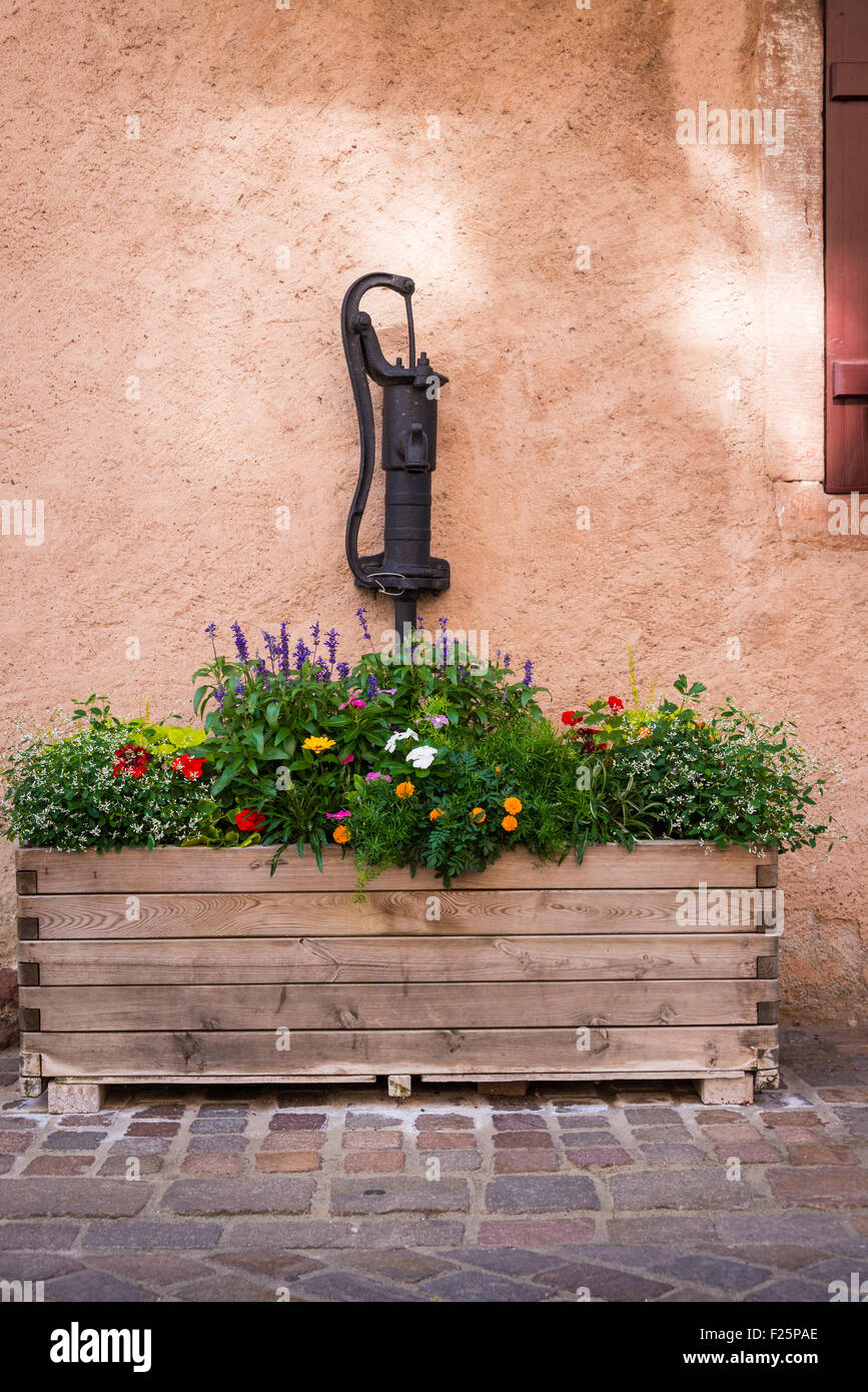 Water pump in french village hi-res stock photography and images - Alamy