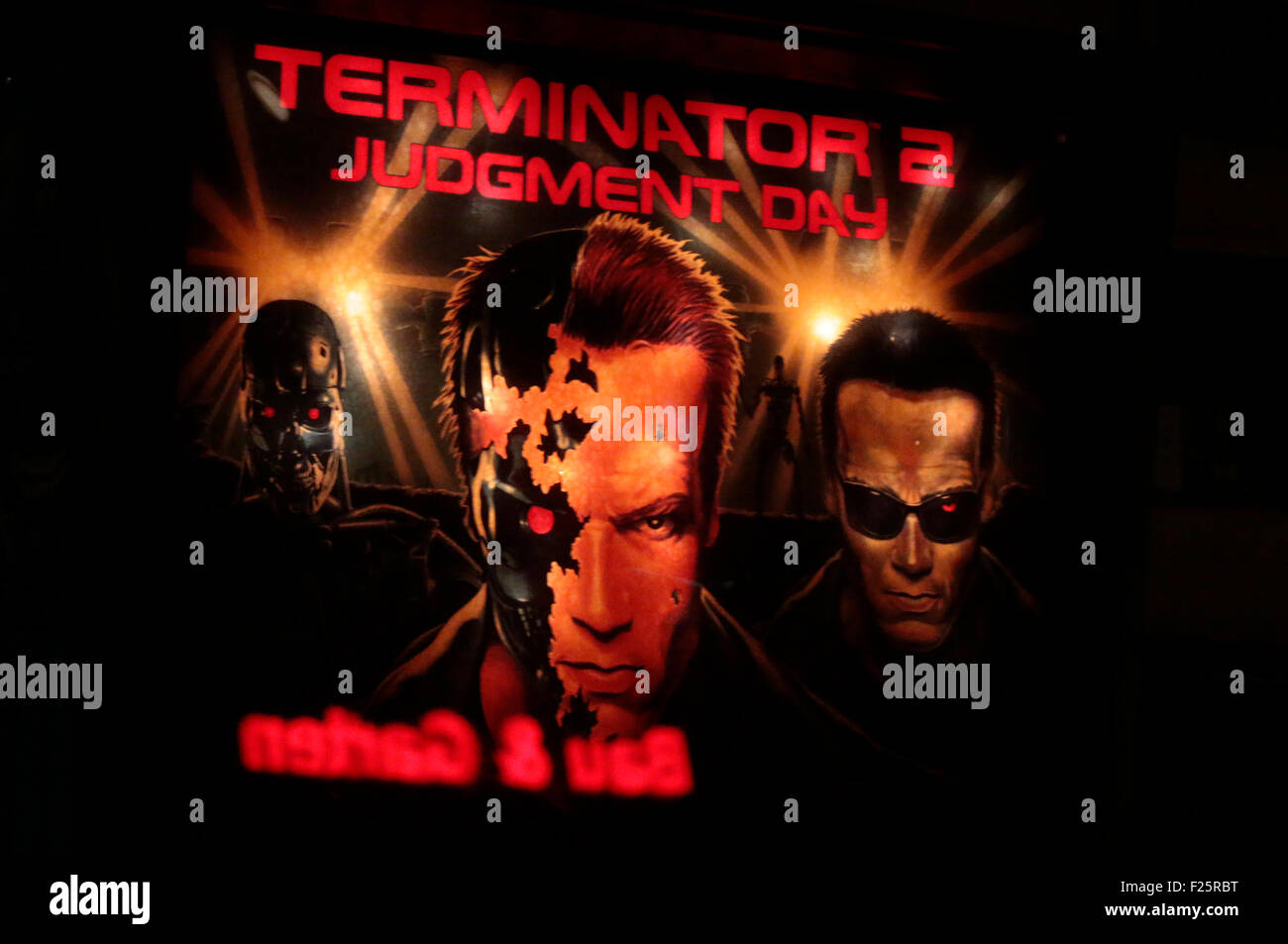 Terminator arnold schwarzenegger hi-res stock photography and images ...