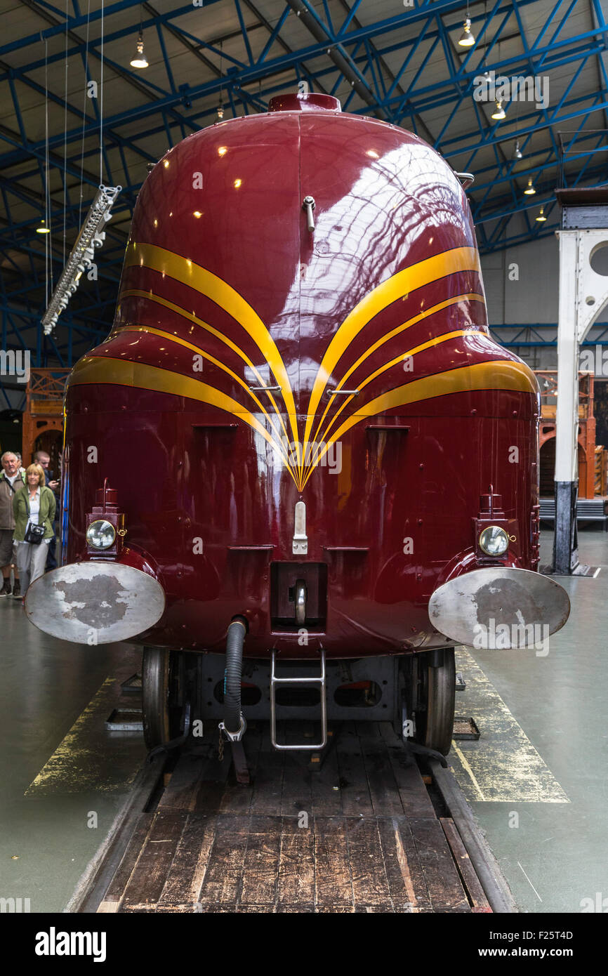 Streamline casing hi-res stock photography and images - Alamy