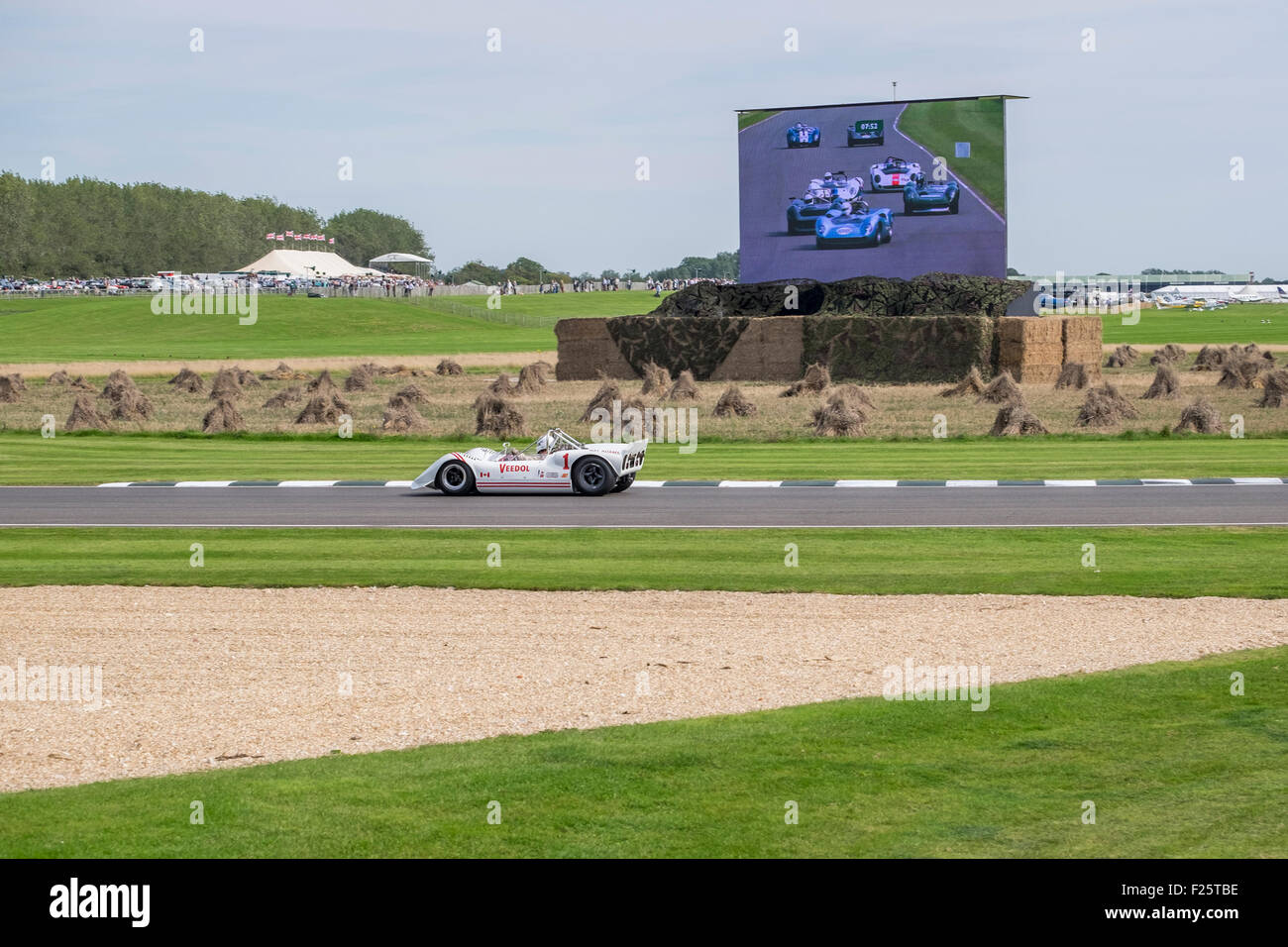 Goodwood motor racing circuit hi-res stock photography and images - Alamy