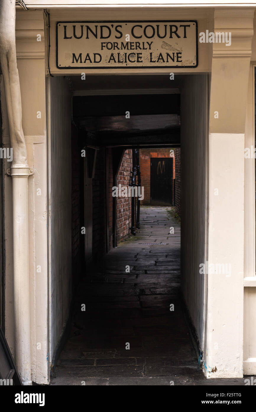 Ancient Passageway off Low Petergate Stock Photo - Alamy