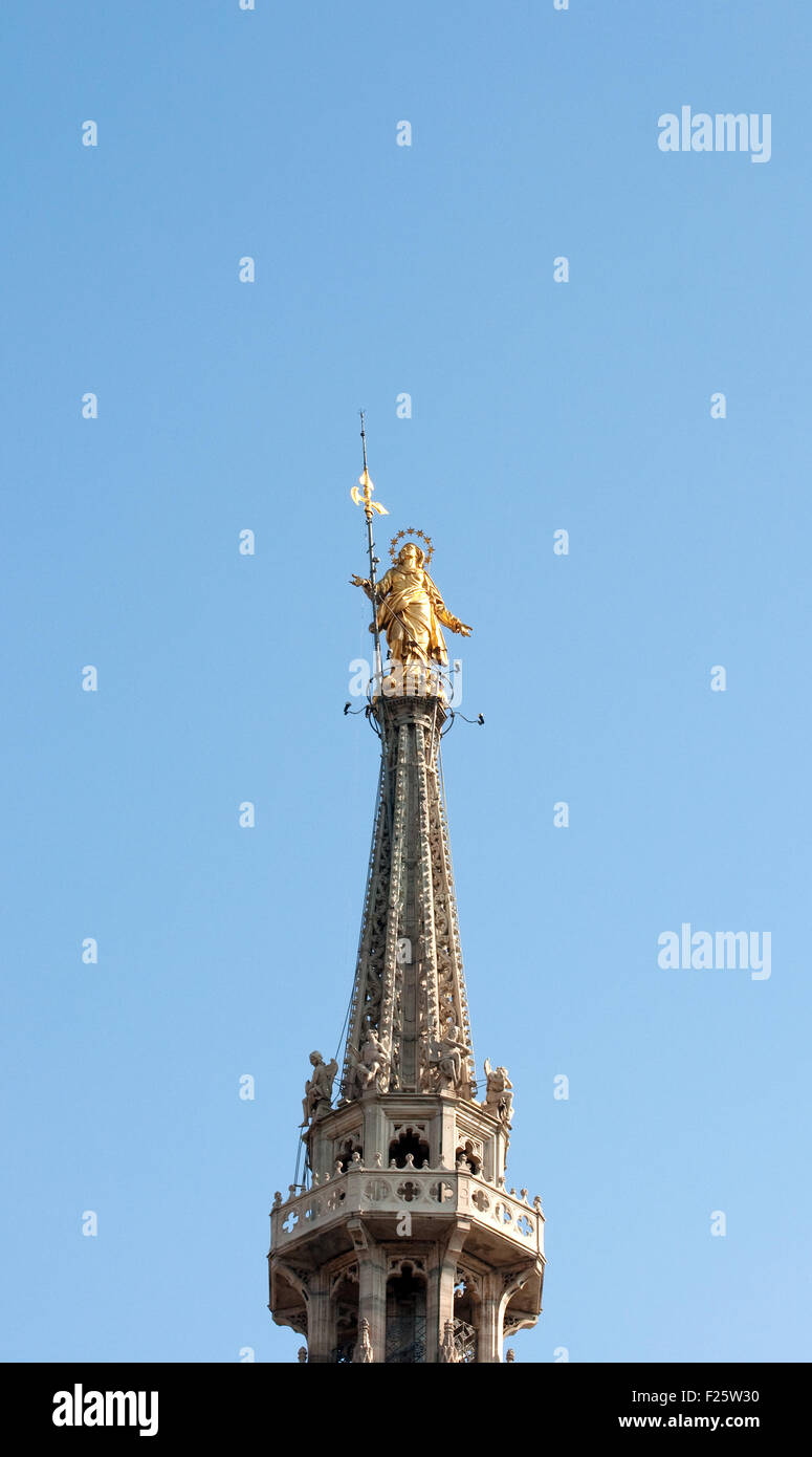 Gold statue of virgin mary, Milan cathedral - Italy Stock Photo - Alamy