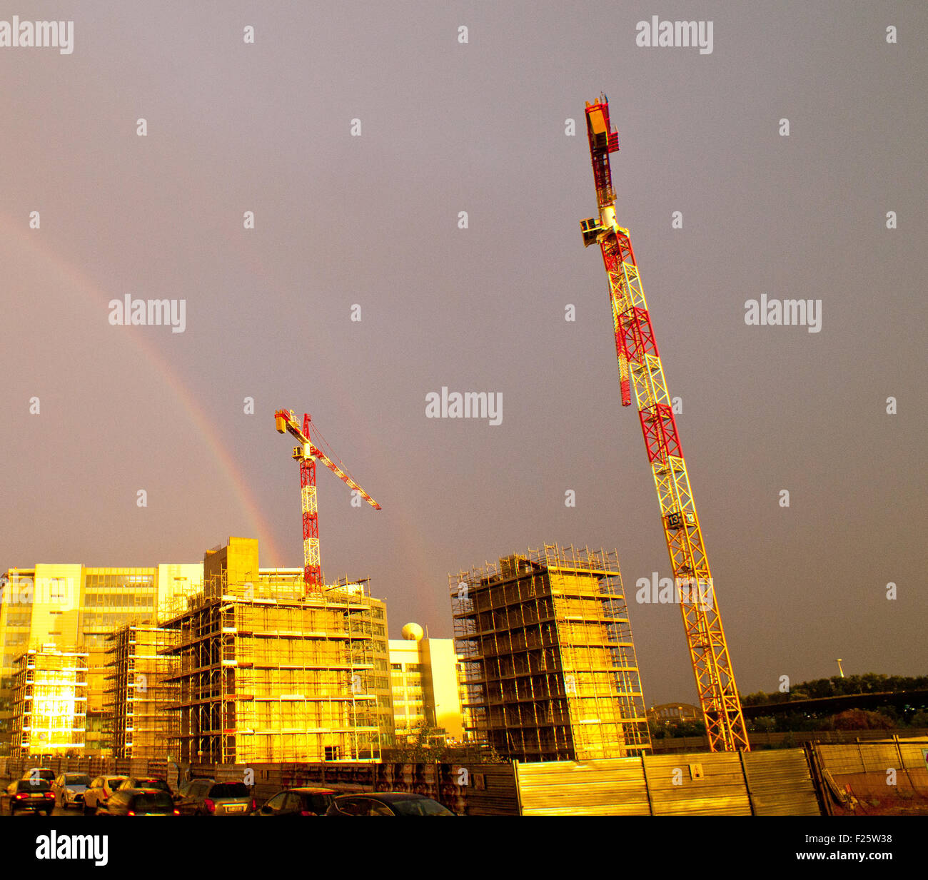 Rain in milan hi-res stock photography and images - Alamy