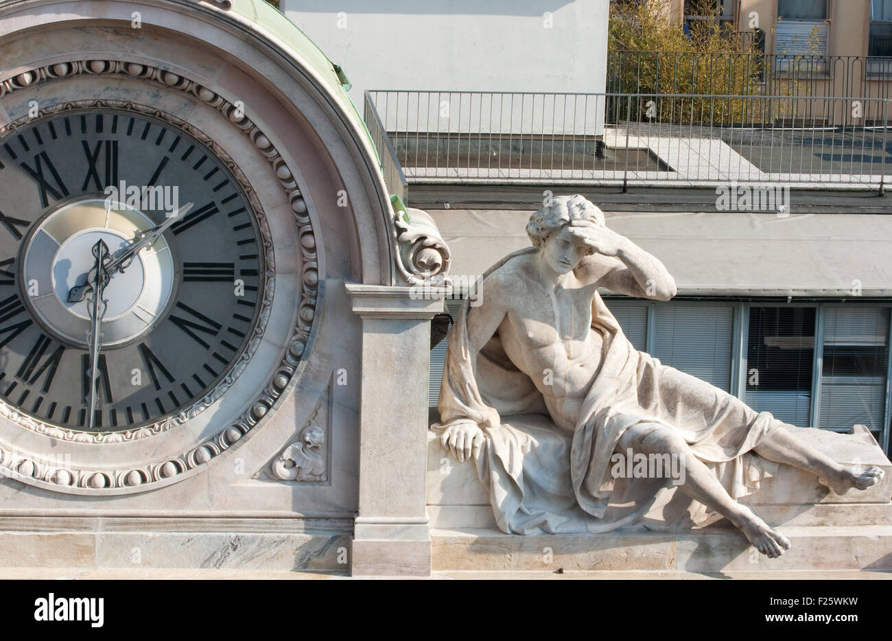 Commemorative clock hi-res stock photography and images - Alamy