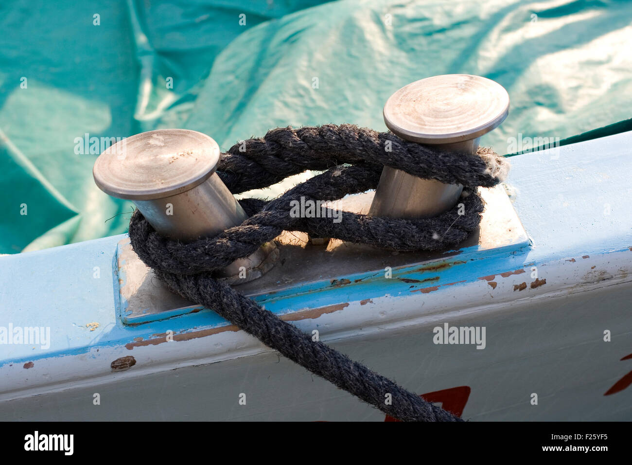 Photo of Rope in the boat Stock Photo - Alamy