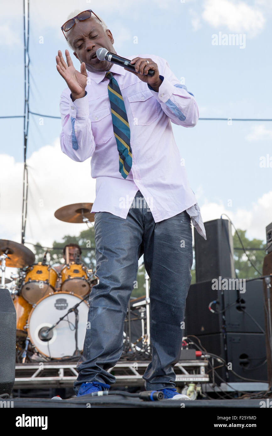Chicago, Illinois, USA. 11th Sep, 2015. Singer COREY GLOVER of Living ...