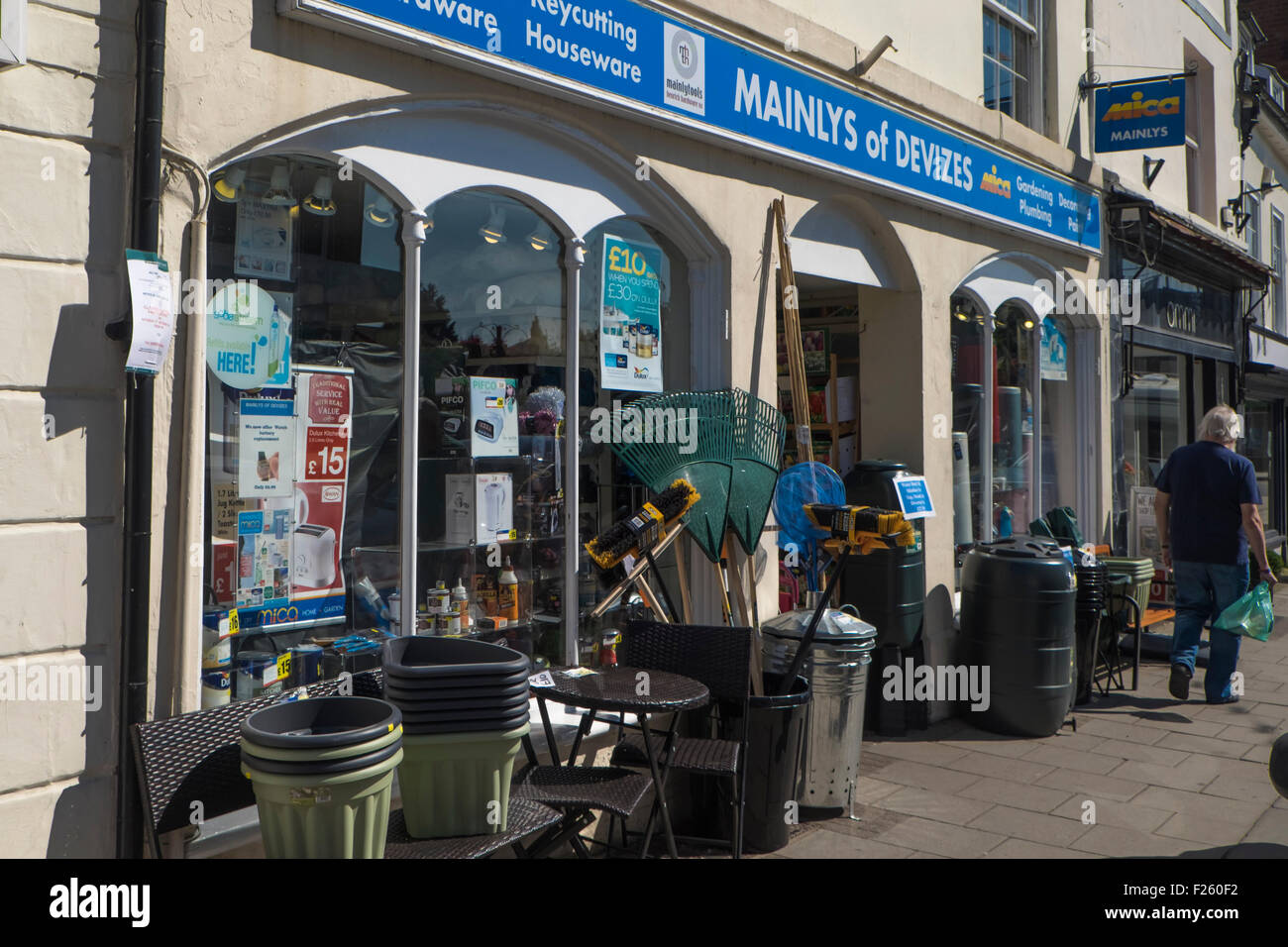 Devizes, a market town in the heart of Wiltshire, England UK Mainlys ...