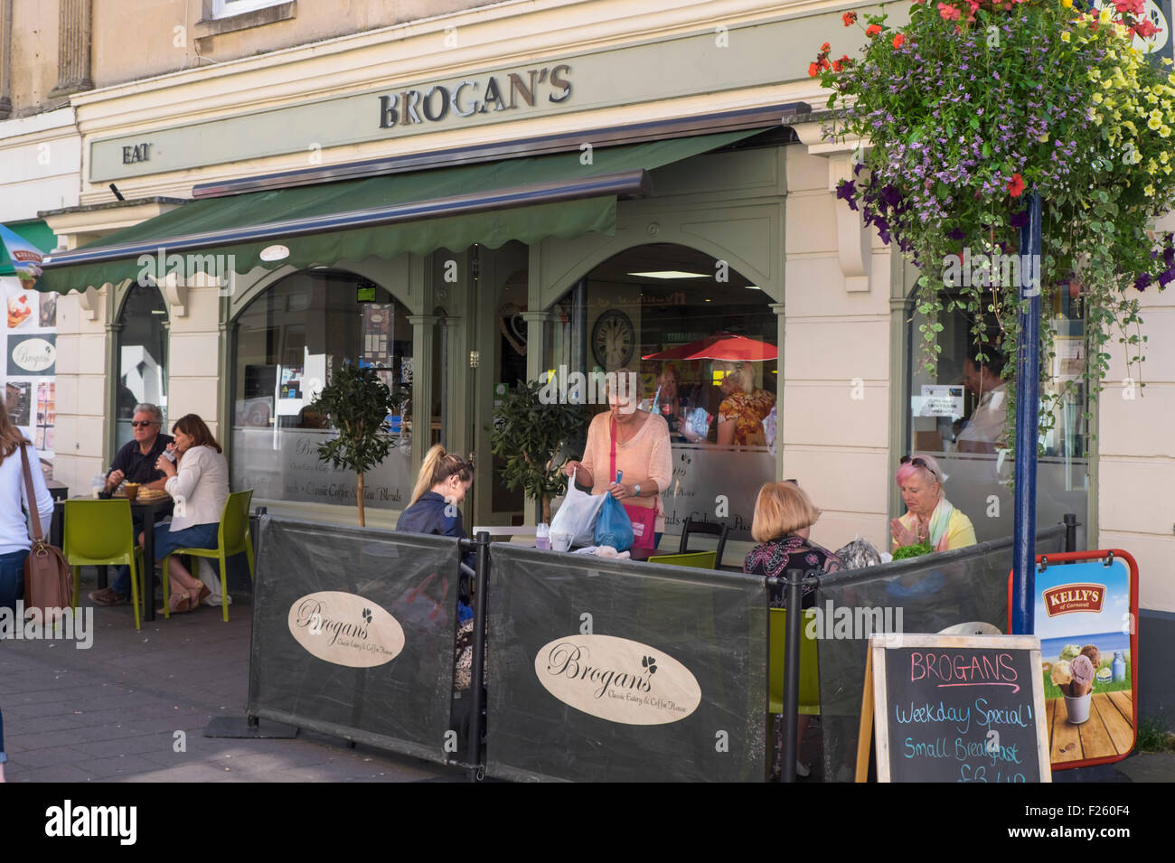 Devizes, a market town in the heart of Wiltshire, England UK Brogans ...