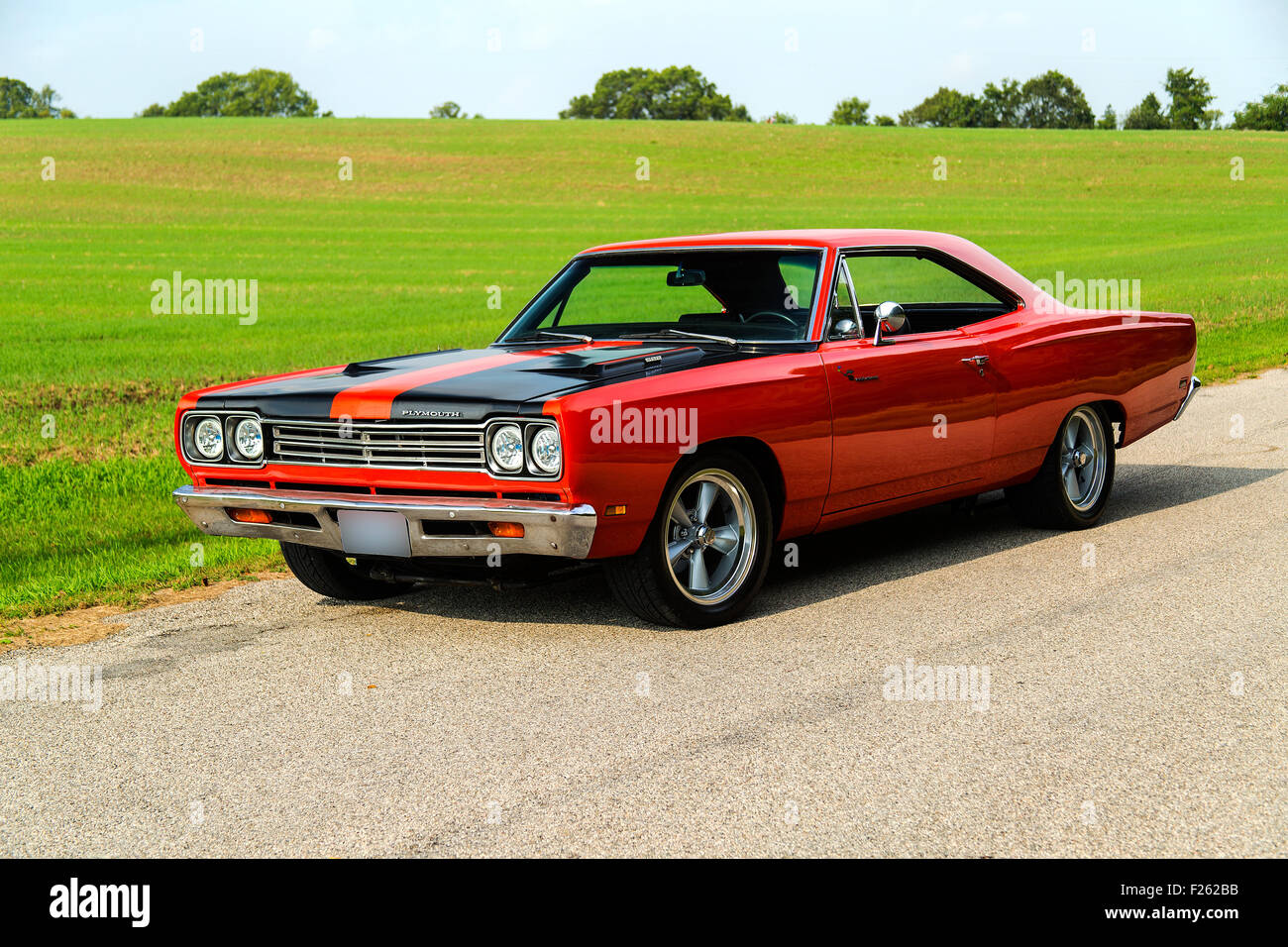 1969 plymouth roadrunner hi-res stock photography and images - Alamy