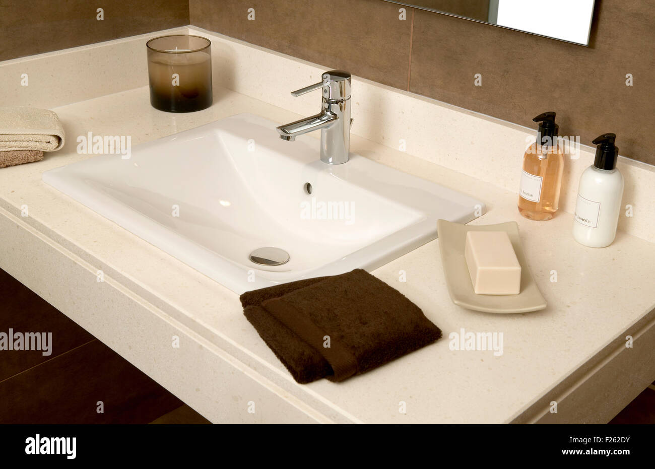 Soap basin hi-res stock photography and images - Alamy