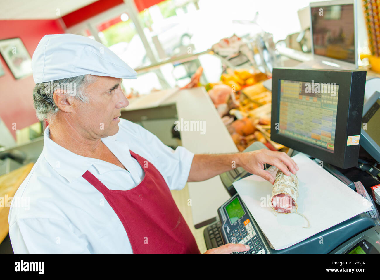 Scale to weigh meat hi-res stock photography and images - Alamy
