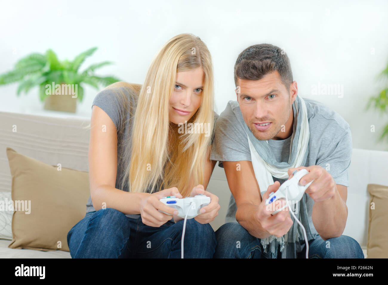 Competitive couple hi-res stock photography and images - Alamy
