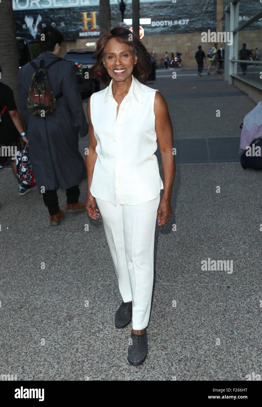 Gloria hendry hi-res stock photography and images - Alamy