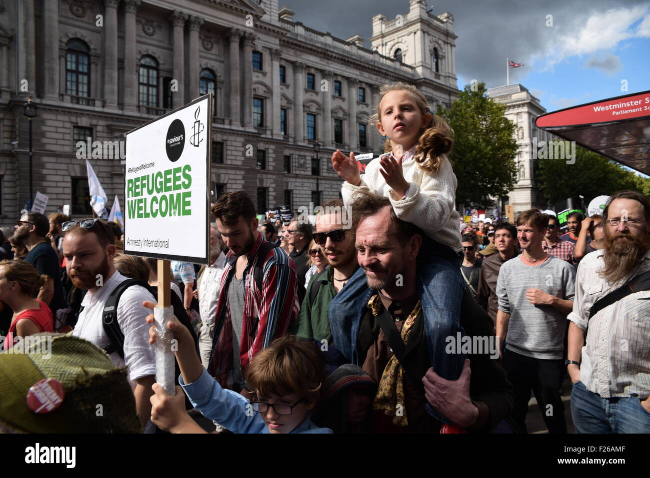 Welcome to immigrants and refugees hi-res stock photography and images ...