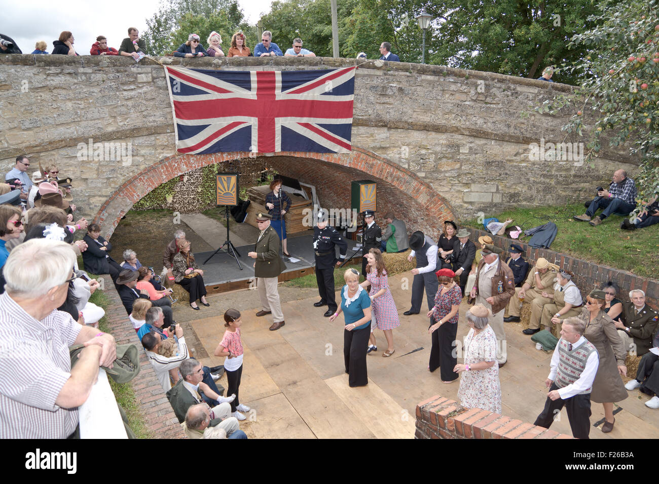 Wartime dancing hi-res stock photography and images - Alamy