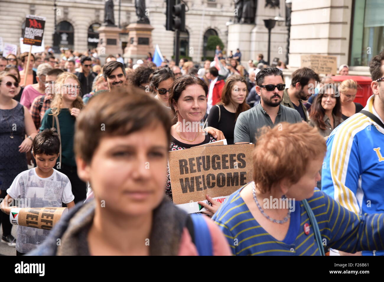 Refugees welcome sign hi-res stock photography and images - Alamy