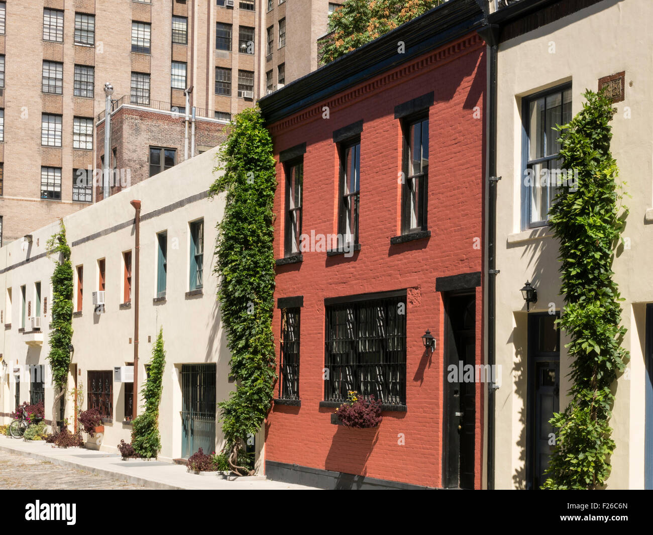 Washington Mews in Greenwich Village, NYC Stock Photo - Alamy