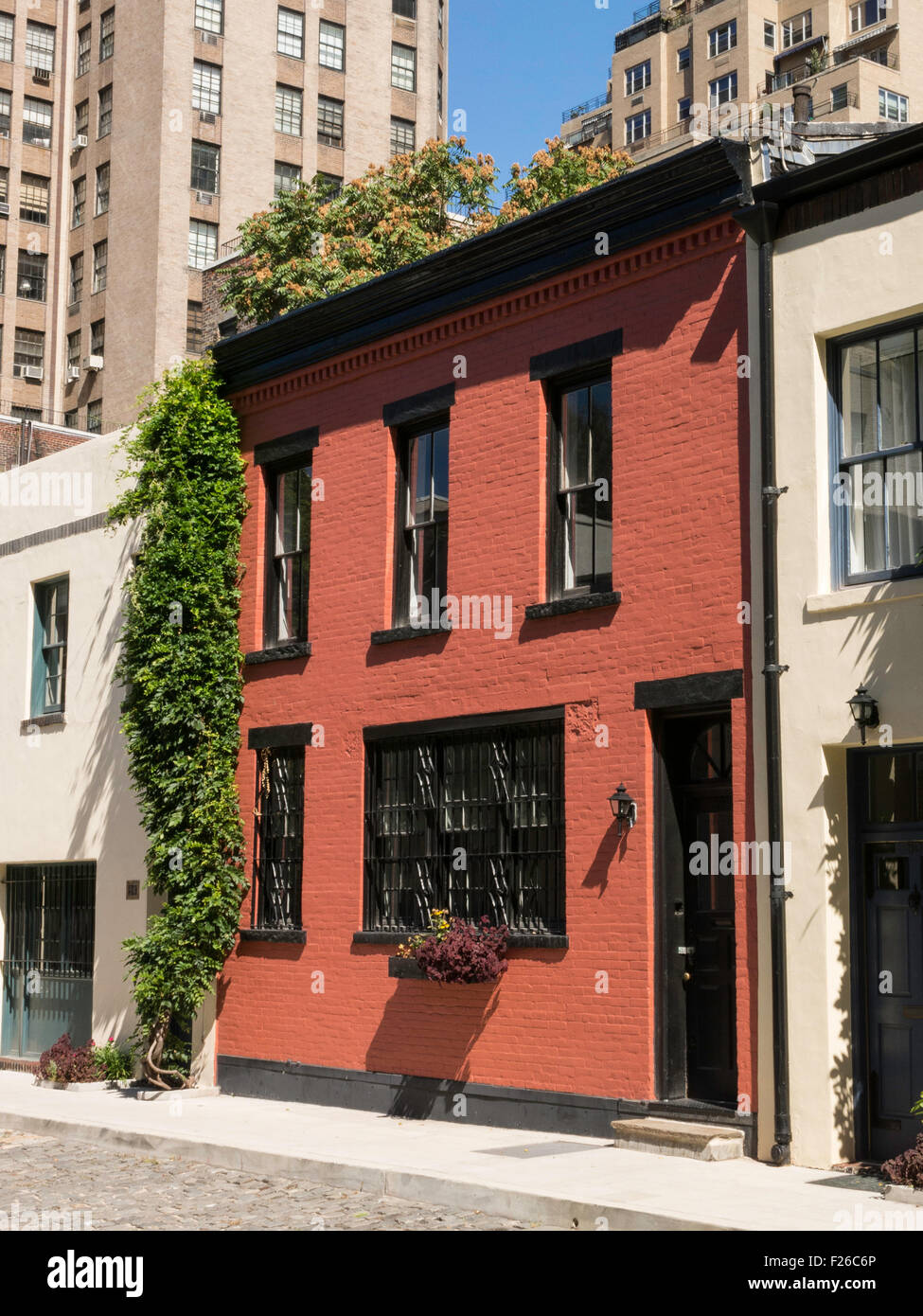 Washington Mews in Greenwich Village, NYC Stock Photo - Alamy