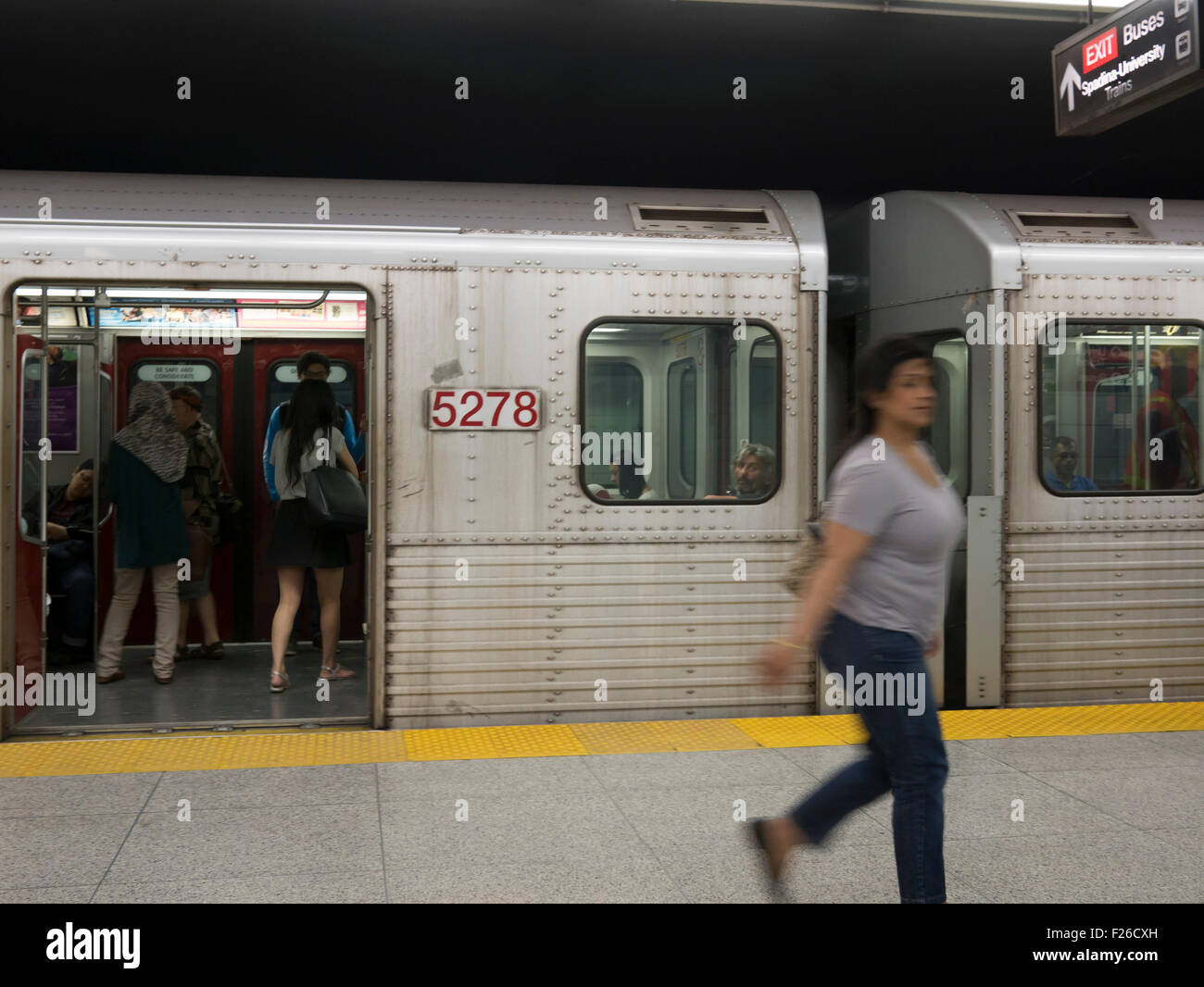 Toronto subway station Stock Photo - Alamy