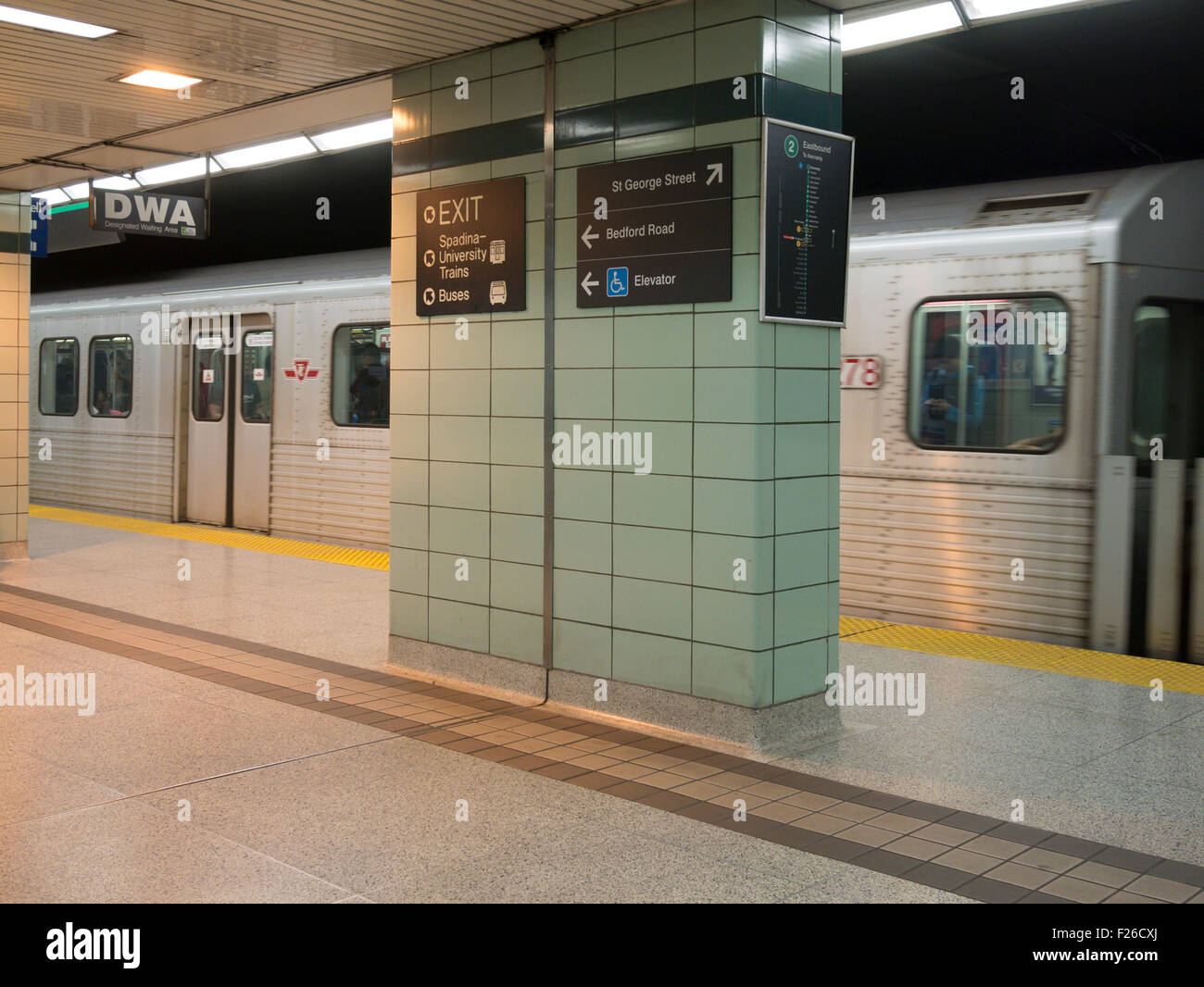 Toronto subway station Stock Photo - Alamy