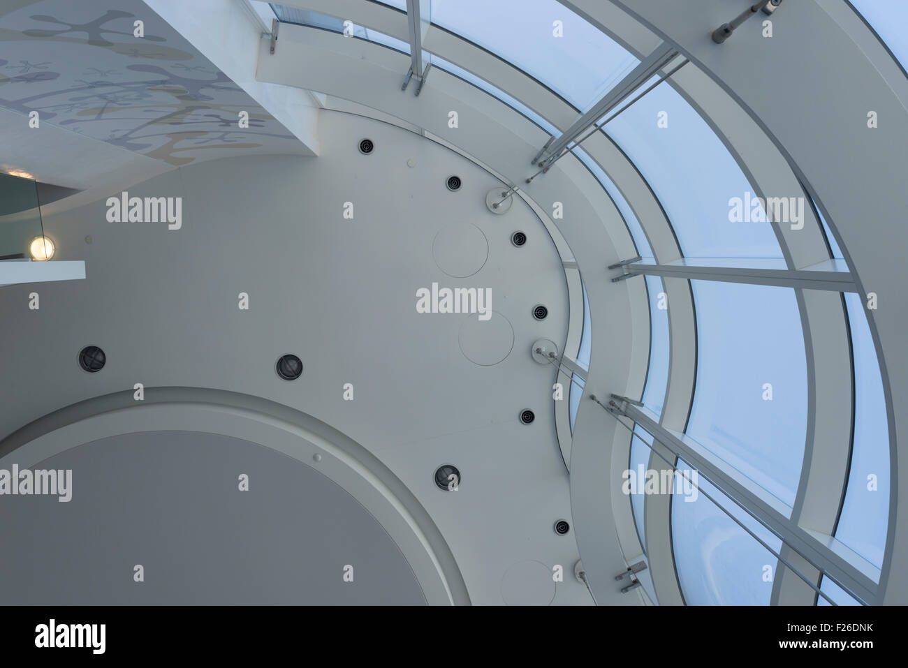 Curved atrium hi-res stock photography and images - Alamy