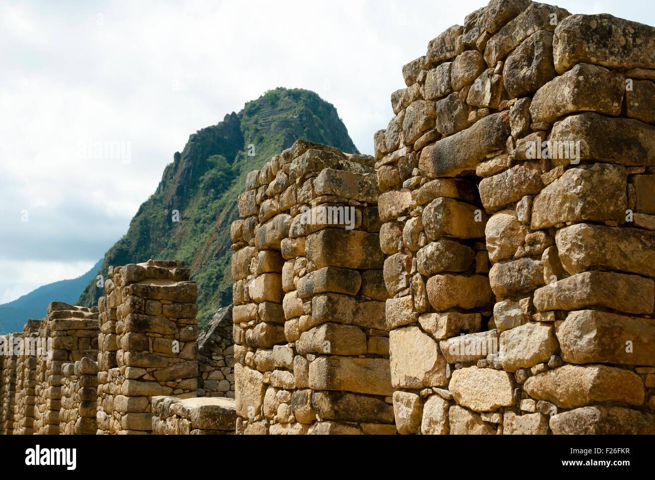 Inca Stone Bricks Construction - Machu Picchu - Peru Stock Photo - Alamy