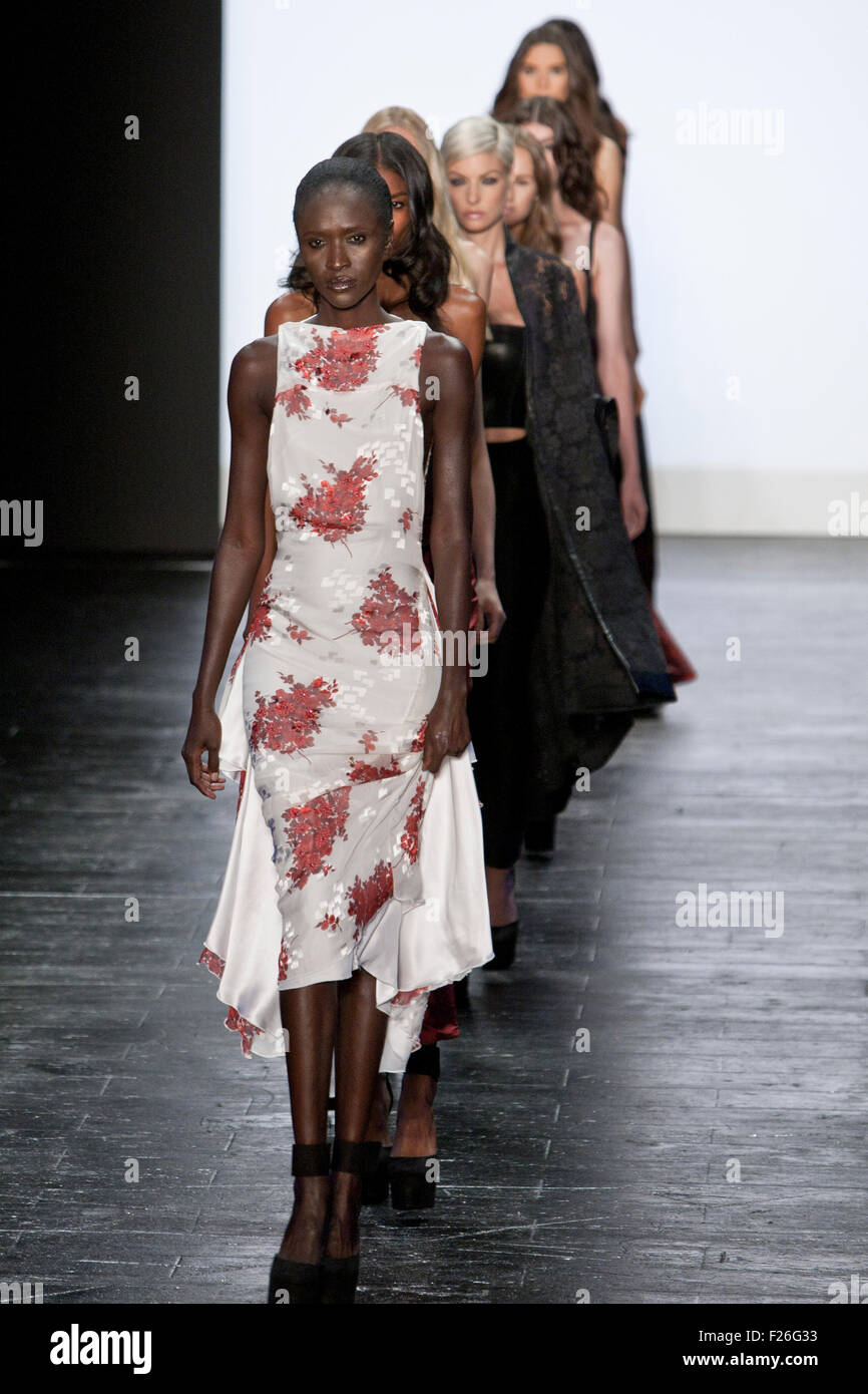 New York, USA. 11th September, 2015. Candice Cuoco Project Runway ...