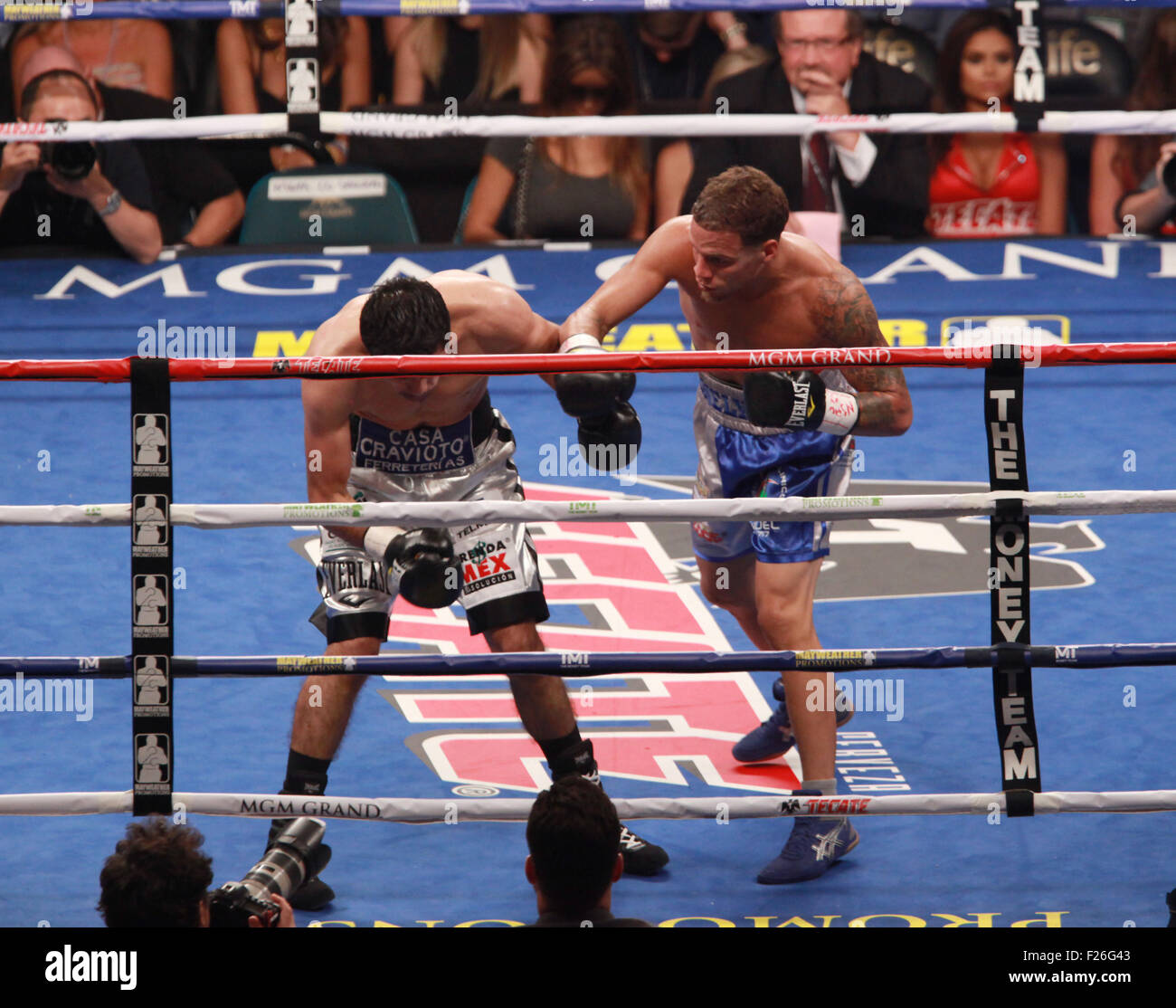 Las Vegas, Nevada, USA of. 12th Sep, 2015. Boxers Jhonny Gonzalez (Gold ...