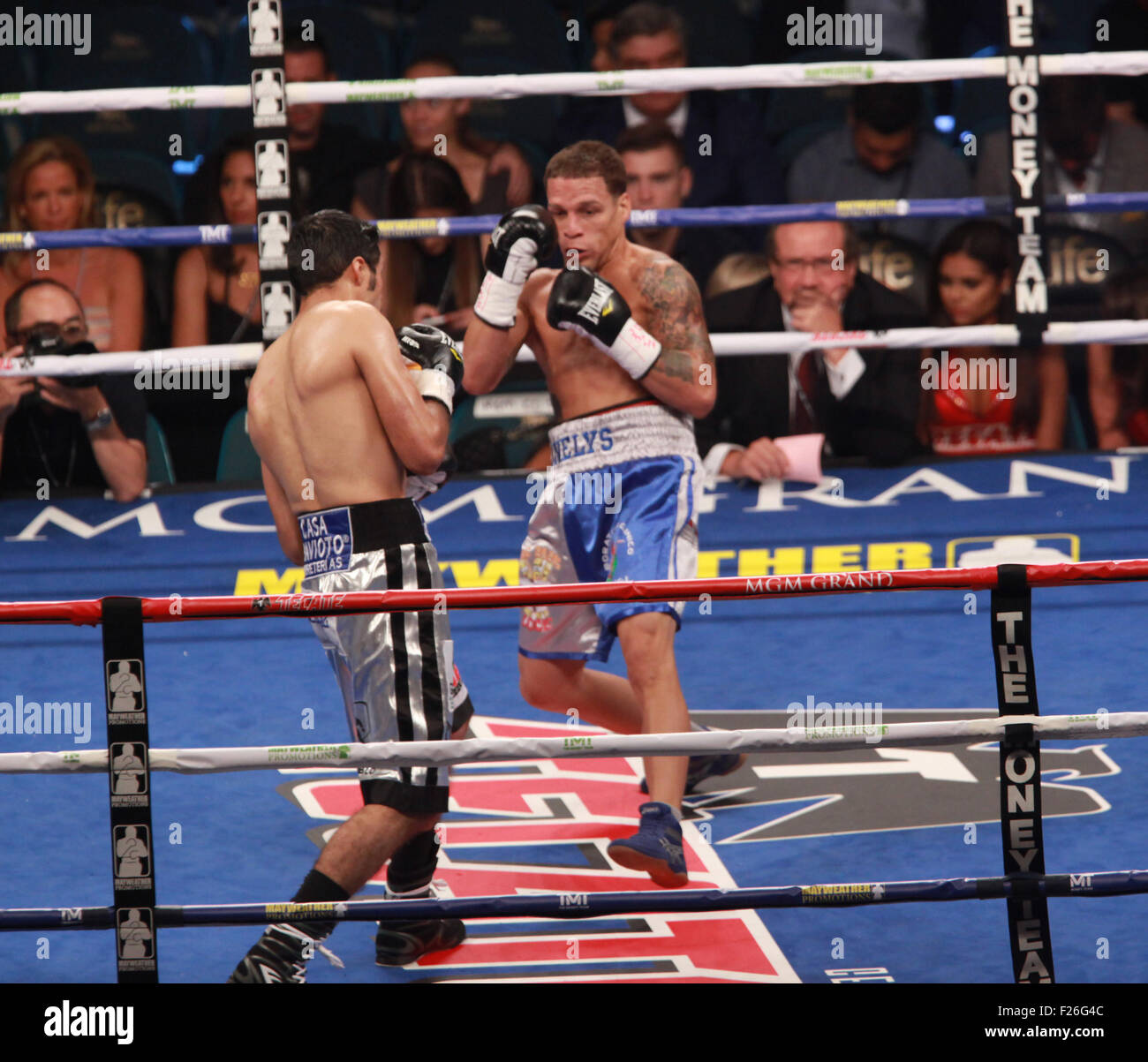 Las Vegas, Nevada, USA of. 12th Sep, 2015. Boxers Jhonny Gonzalez (Gold ...