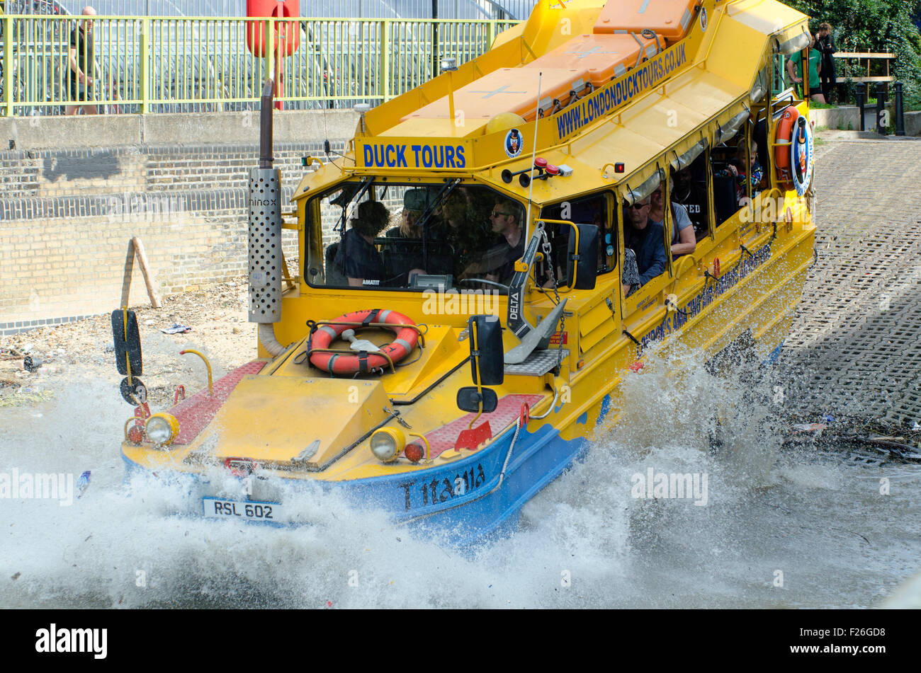Dukw world war two hi-res stock photography and images - Alamy