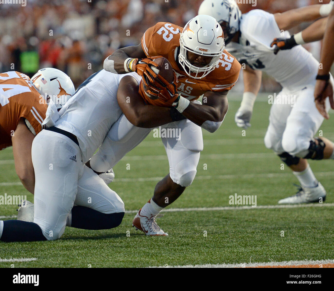 Halftime. 12th Sep, 2015. Johnathan Gray #32 of the Texas Longhorns in ...