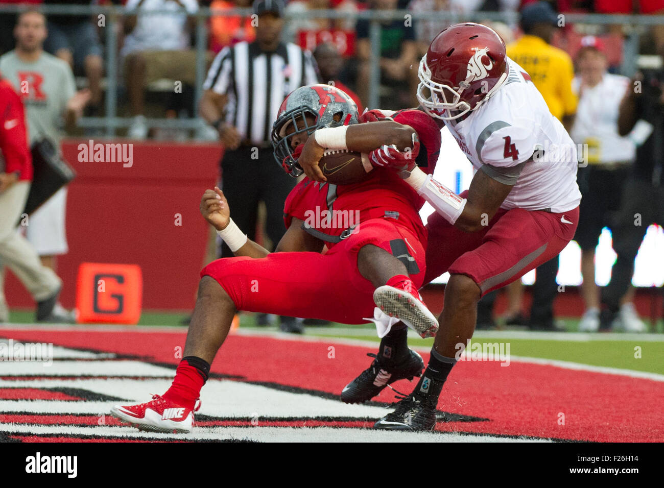 September 12, 2015: Washington State Cougars cornerback Charleston ...