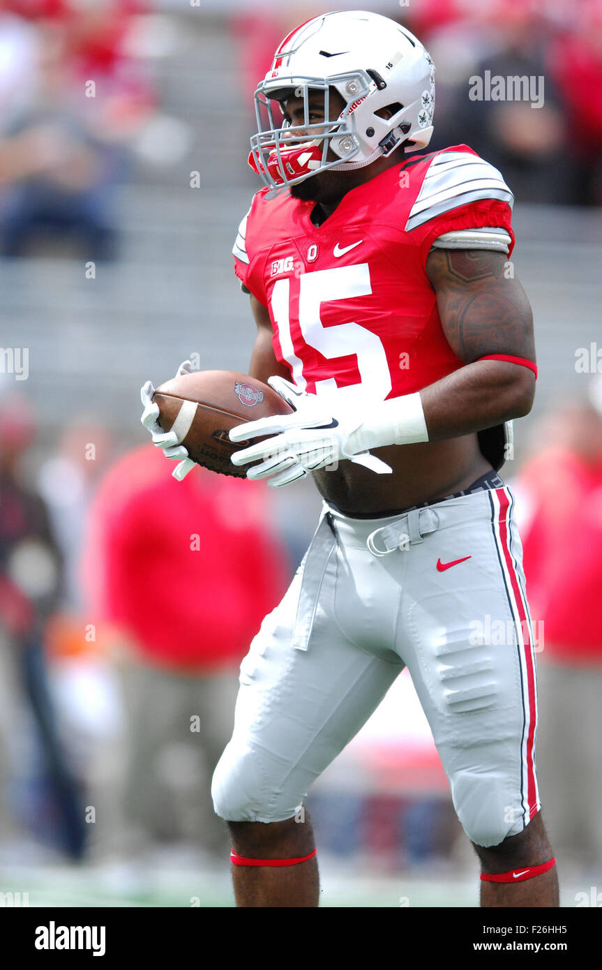 September 12th, 2015: Ezekiel Elliott #15 during the Hawaii Rainbow ...