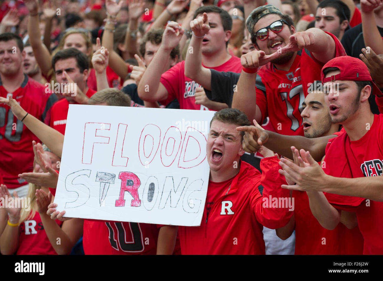 Fans rutgers scarlet knights cheer hi-res stock photography and images ...