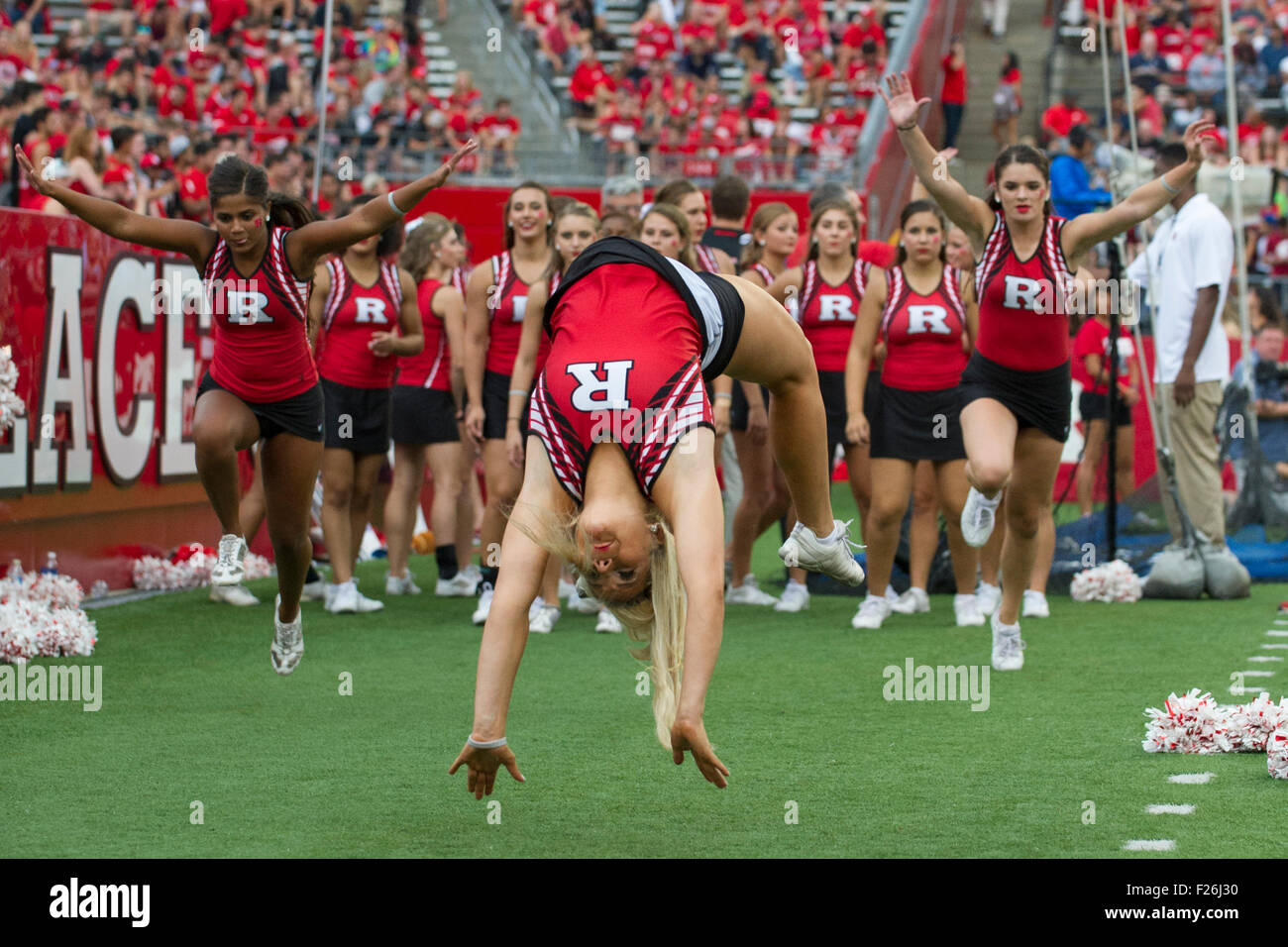 Rutgers scarlet knights cheerleaders hi-res stock photography and ...