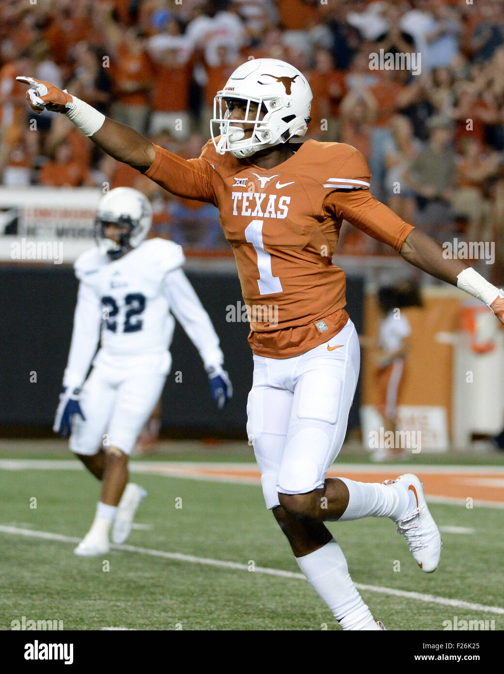 Sept 12, 2015. John Burt #1 of the Texas Longhorns in action vs the ...