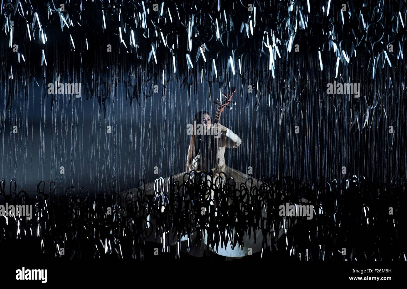 Dance opera under siege hi-res stock photography and images - Alamy